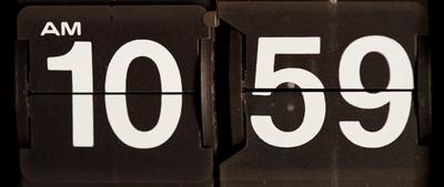 Retro flip clock changing from 11:59 pm to 12:00 am in 4K - Free HD ...